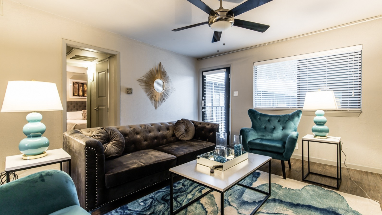 London | East Dallas Collection