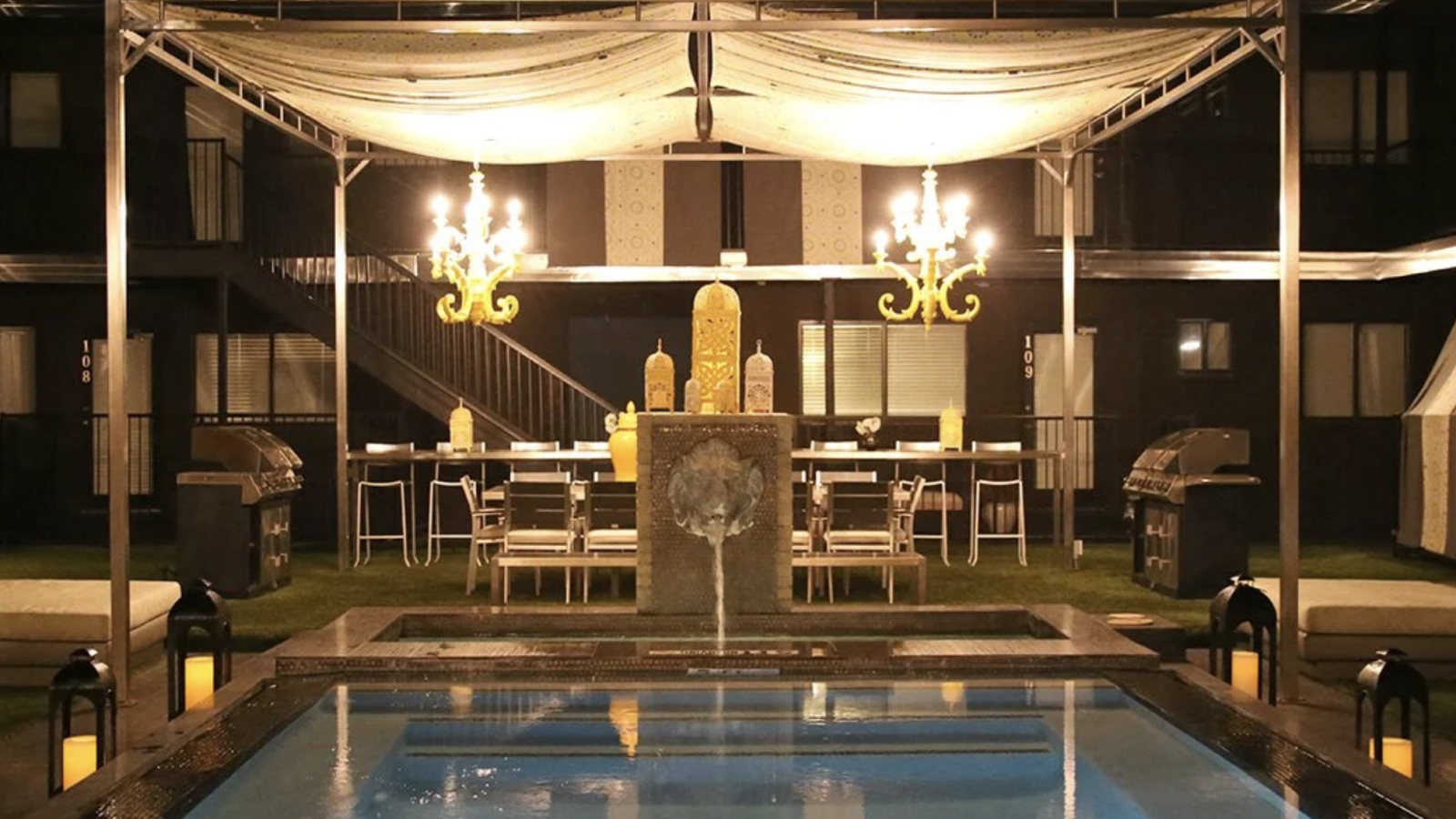 London | East Dallas Collection